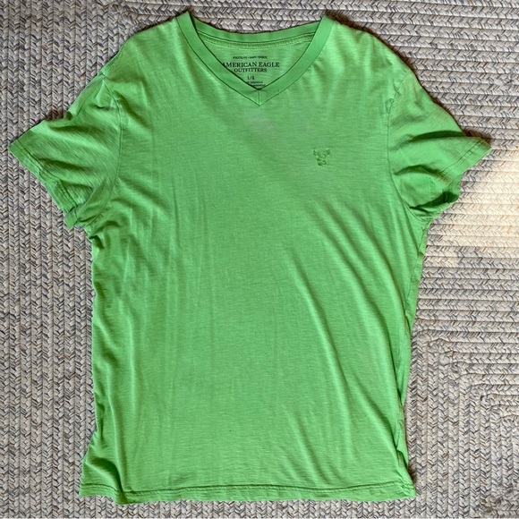American Eagle V Neck T Shirts
